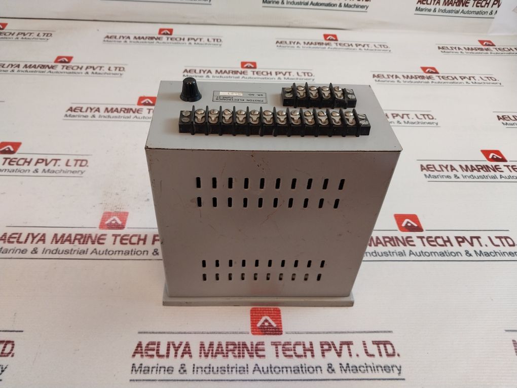 Proton 12Vdc Alarm Annunciator – Aeliya Marine Tech®