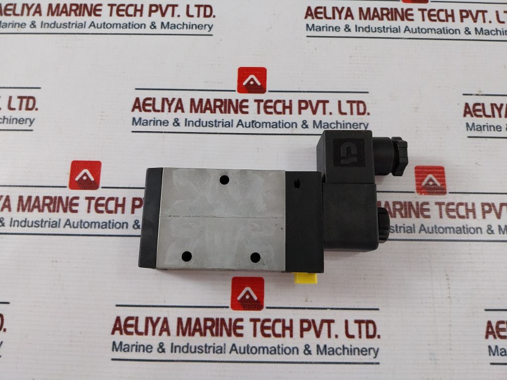 Rexroth 577 208…0 Pneumatic Solenoid Valve 24Vdc 2.1W – Aeliya Marine Tech