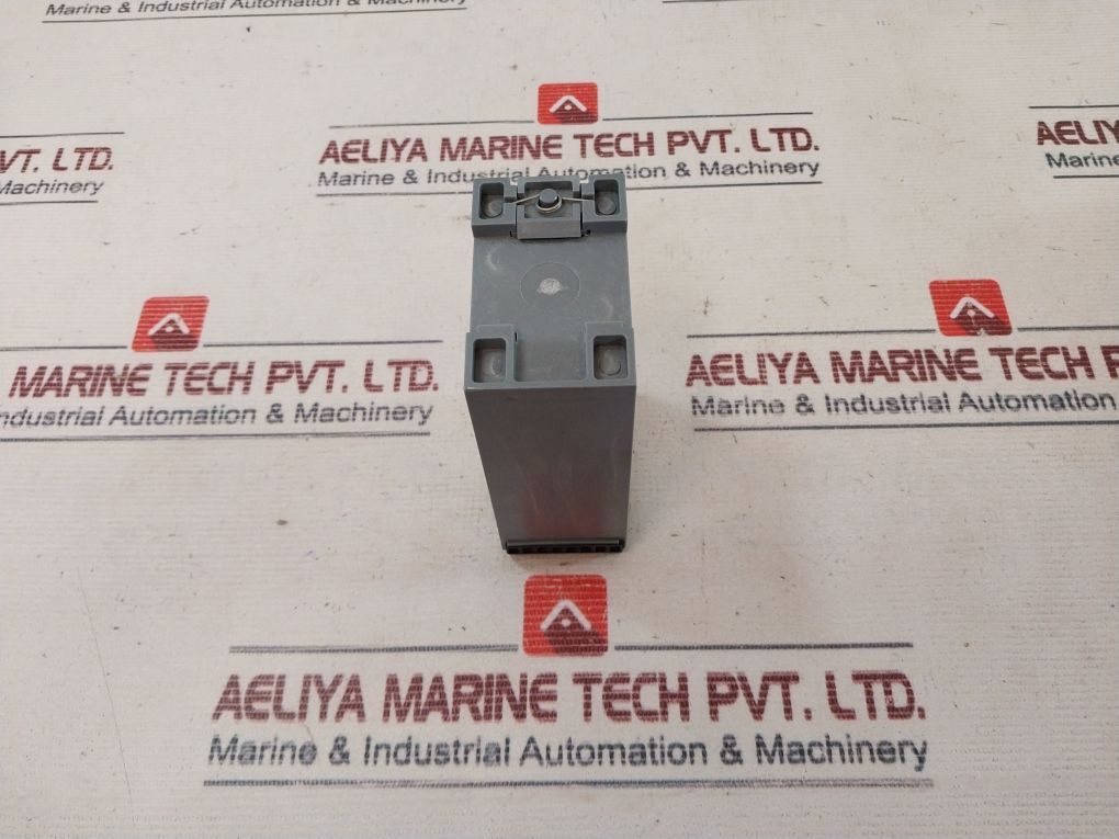 Rheintacho 5823.200 Programmable Speed Monitor – Aeliya Marine Tech