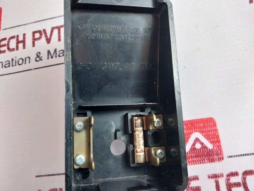 Rs 458-926 Mains Test Block 13Amp 240V – Aeliya Marine Tech