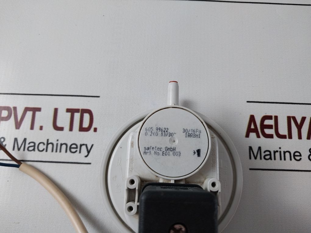 Safetec E01 003 605 99622 Airflow Indicator – Aeliya Marine Tech®