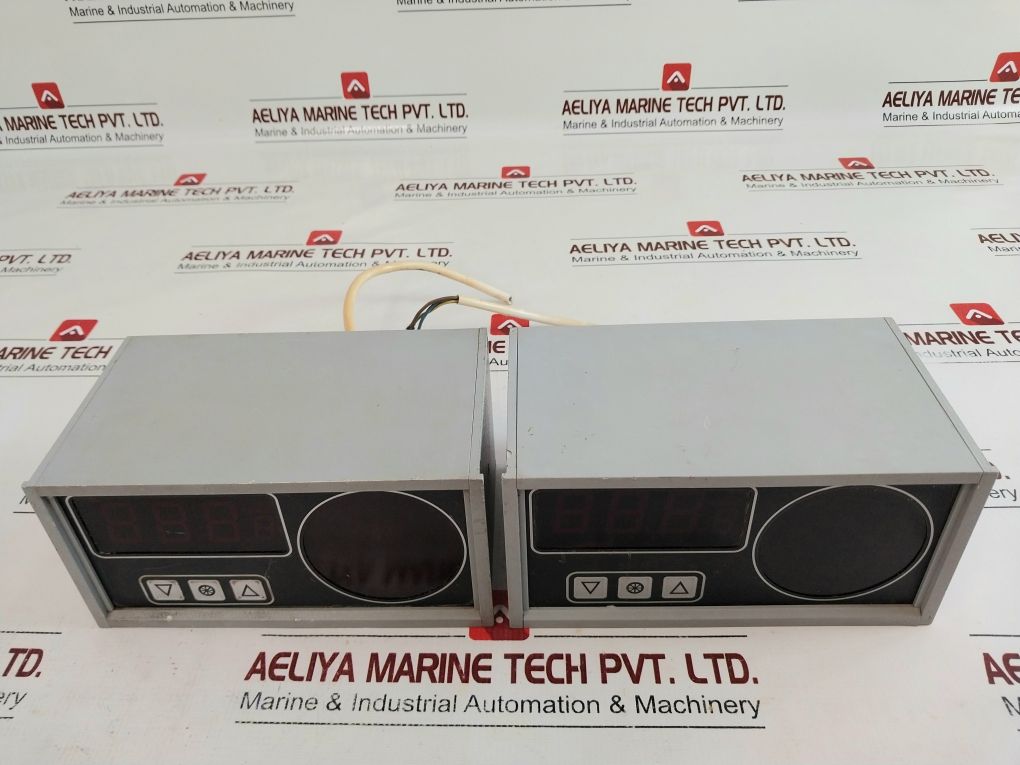 Scandinavian Micro Systems Lr 40 Digital Gyro Repeater 220Vac 110Vac 9 ...