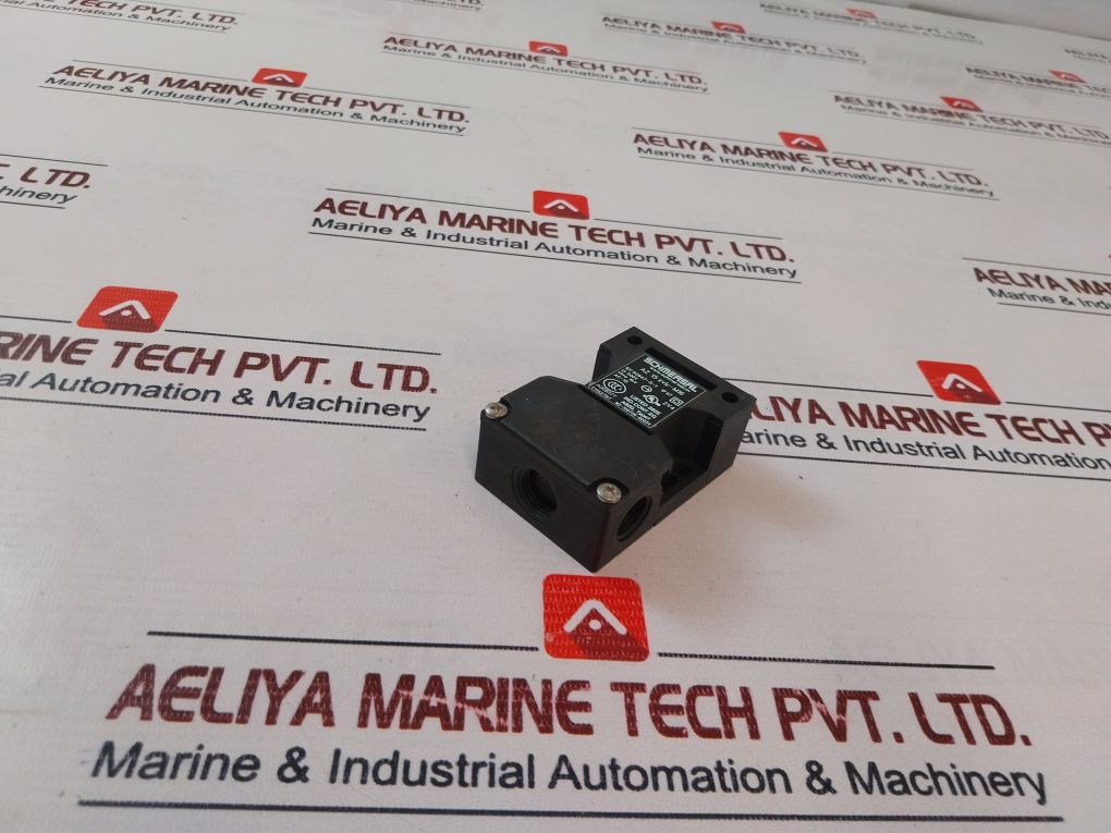 Schmersal Az 15 Zvk-m16 Safety Switch M2-100726-00034 – Aeliya Marine ...