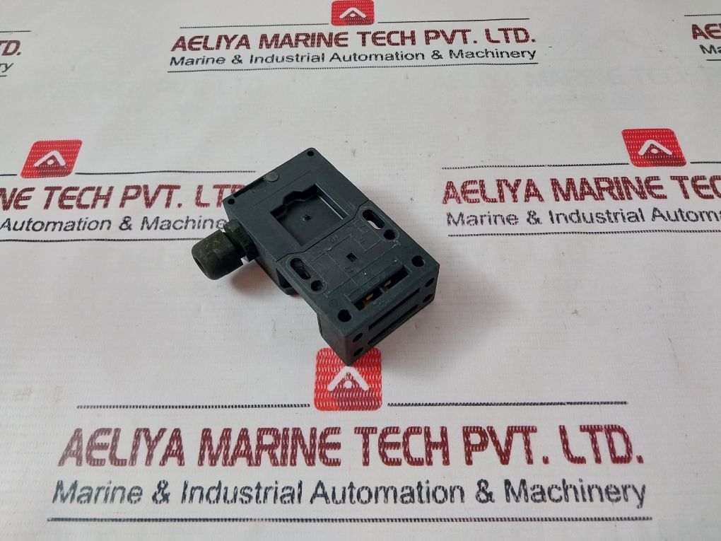 Schmersal Az 16 Zvrk-m16 Safety Interlock Door Switch – Aeliya Marine Tech