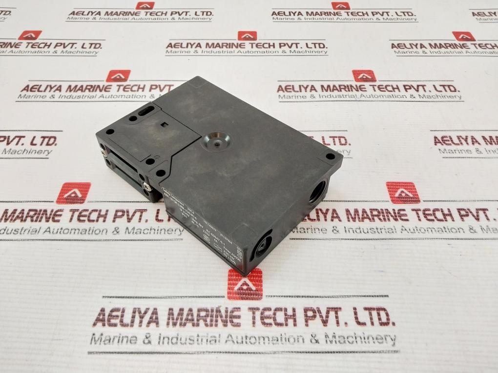 Schmersal Azm 161Sk-24Rk-230-m16 Safety Solenoid Interlock Switch 230V ...