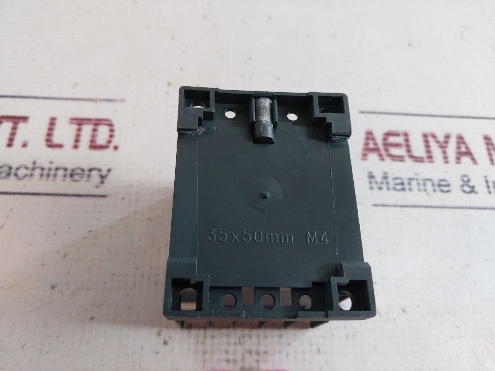 Schneider Electric Ca2Kn 22M7 Control Relay – Aeliya Marine Tech®