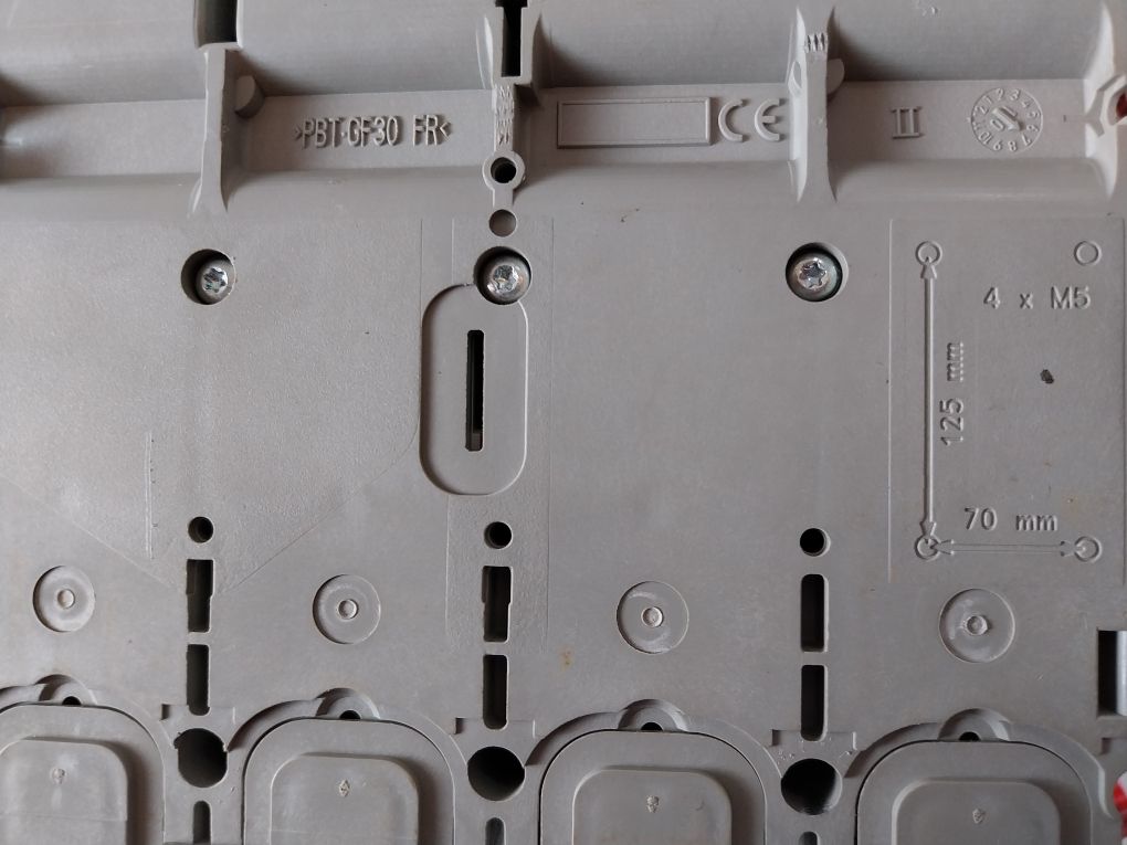 Schneider Electric Cvs250B Circuit Breaker – Aeliya Marine Tech