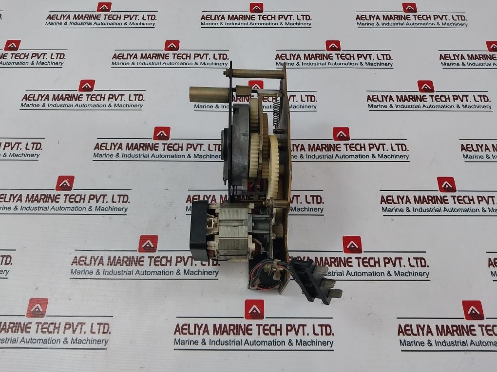 Schneider Electric Mch-m Motor Mechanism – Aeliya Marine Tech