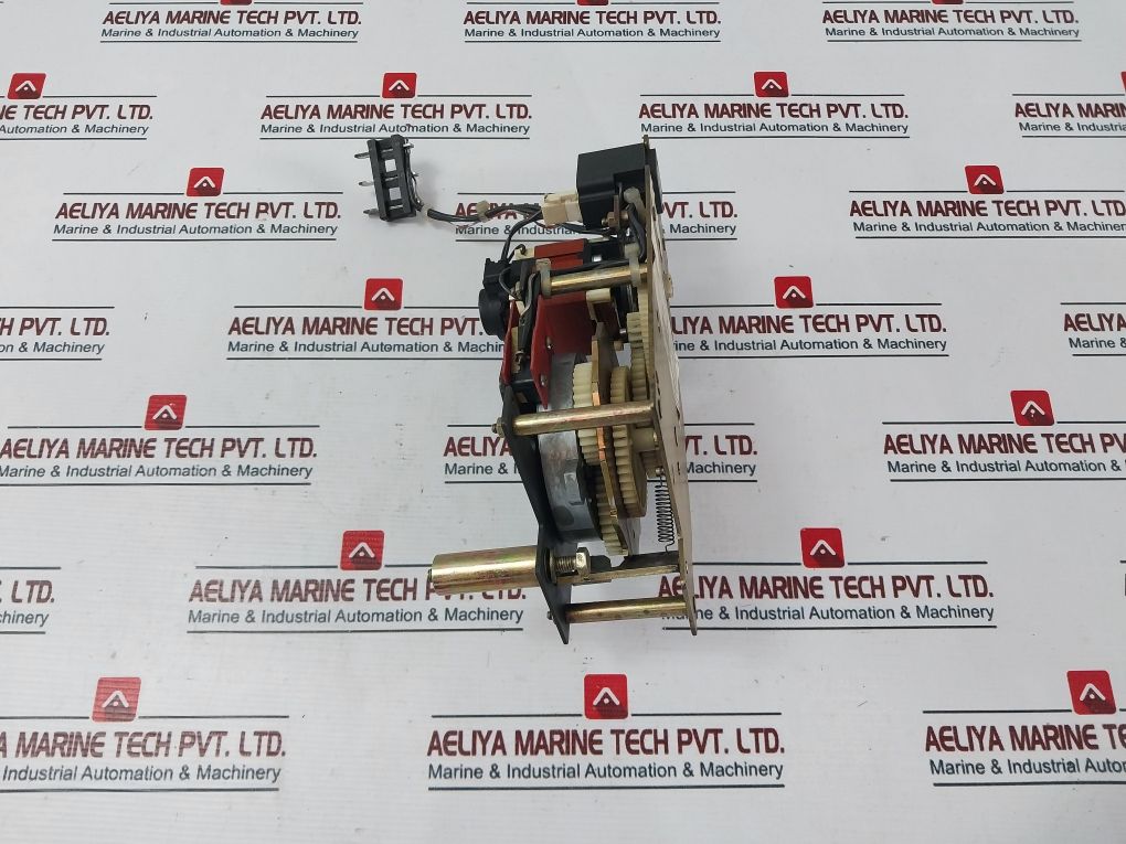 Schneider Electric Mch-m Motor Mechanism 240V-60Hz-180Va – Aeliya ...