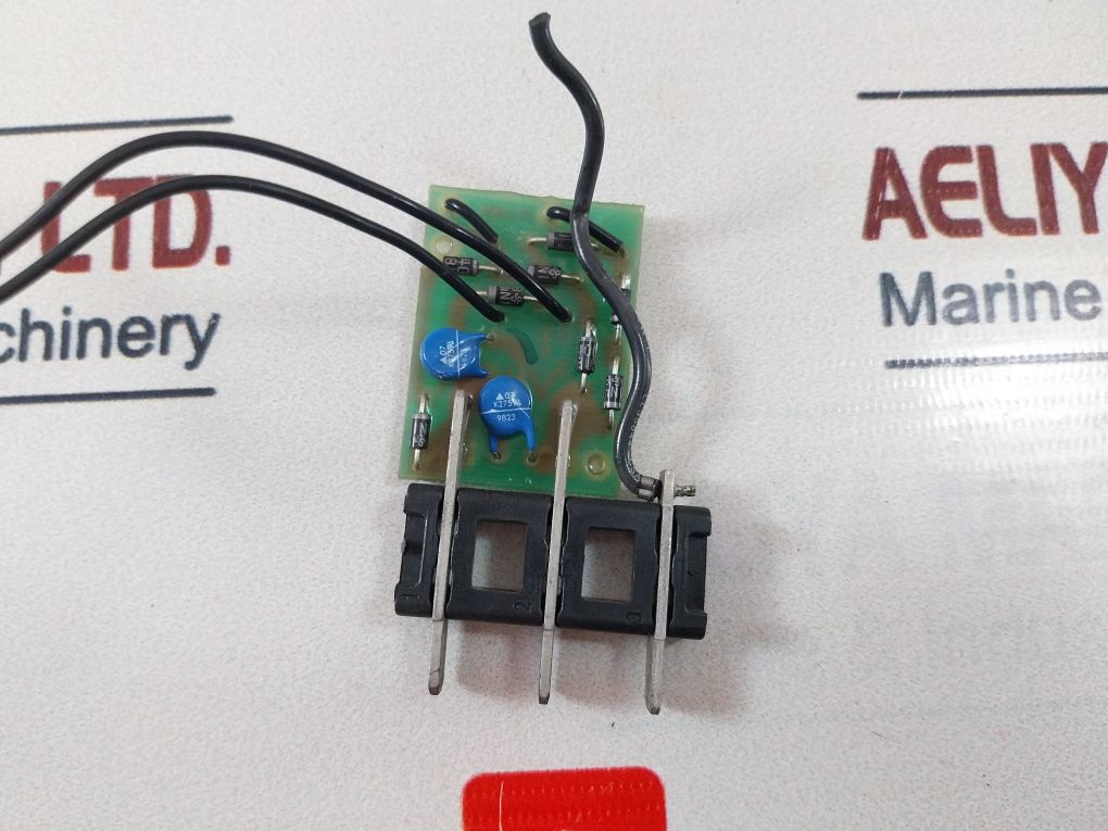 Schneider Electric Merlin Gerin 685 654 Xf-e Closing Release Circuit ...
