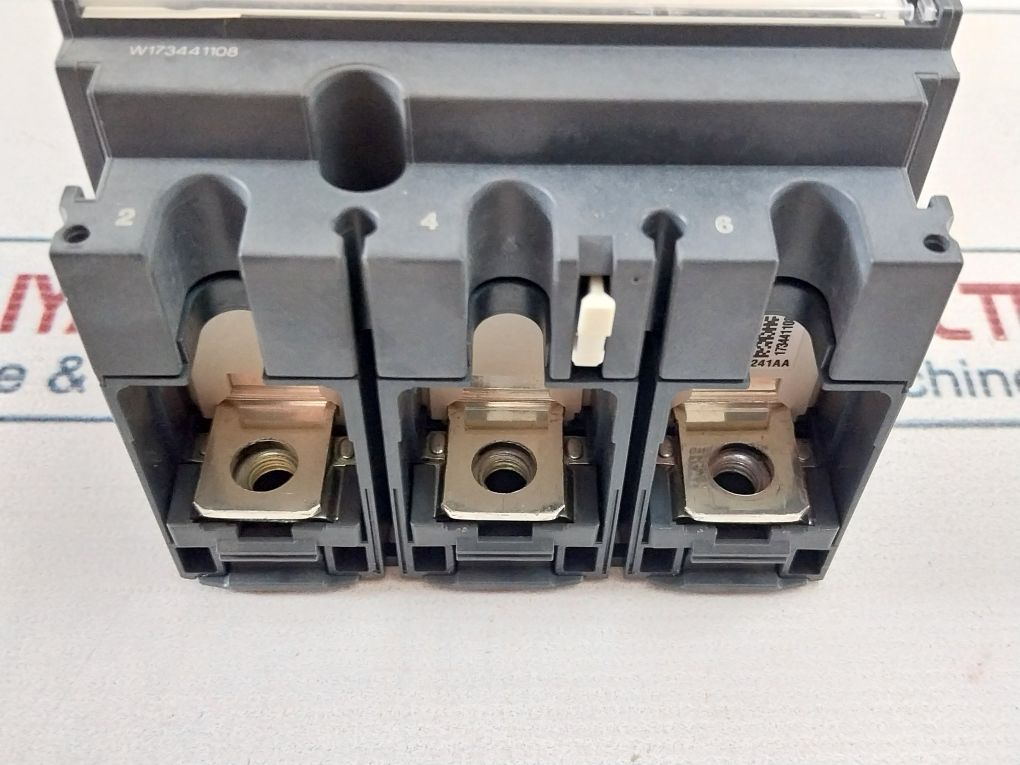 Schneider Electric Nsx 250H Circuit Breaker 250A – Aeliya Marine Tech