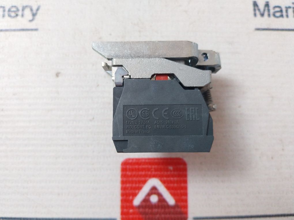 Schneider Electric Zbe-102 Emergency Stop Push Button With Contact ...