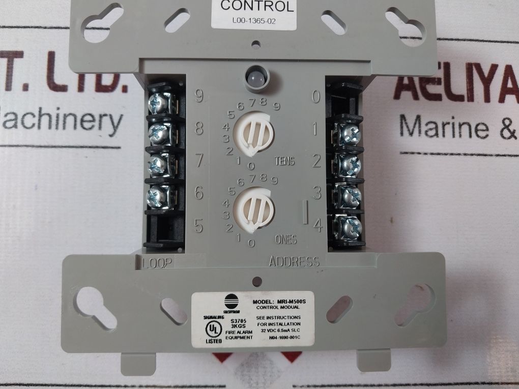 Secutron Mri-m500S Supervised Control Module Set – Aeliya Marine Tech
