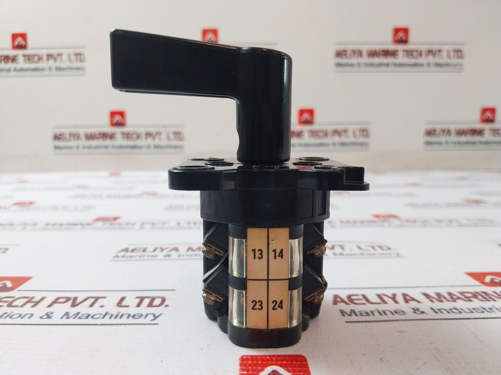 Seiko Electric En 2X Cam Switch 600V 15A – Aeliya Marine Tech