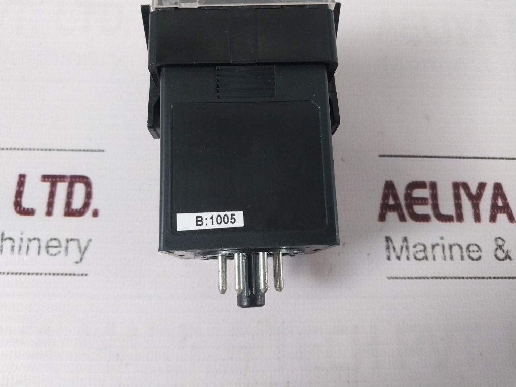 Selec 55Xc-p8 Panel Mounted Timer 5A 230 Vac/24 Vdc – Aeliya Marine Tech