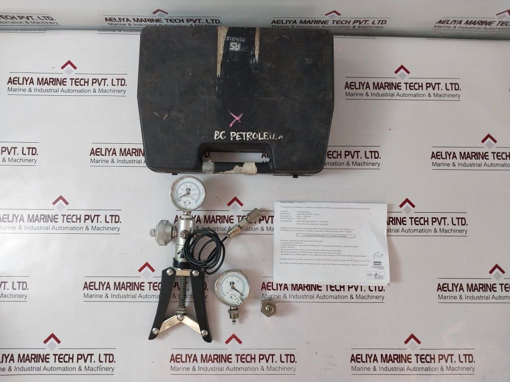 Handheld Pressure Calibrator - Si Pressure TP1 – Aeliya Marine Tech