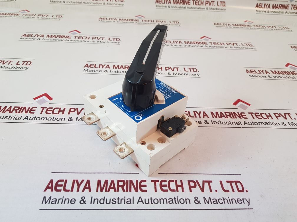 Socomec sirco 125 a on load isolator-switch 750 v~ – Aeliya Marine Tech