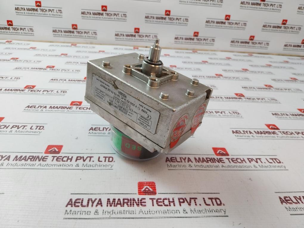 Soldo Controls Ss7022E-10M11A6 Microswitch Box – Aeliya Marine Tech