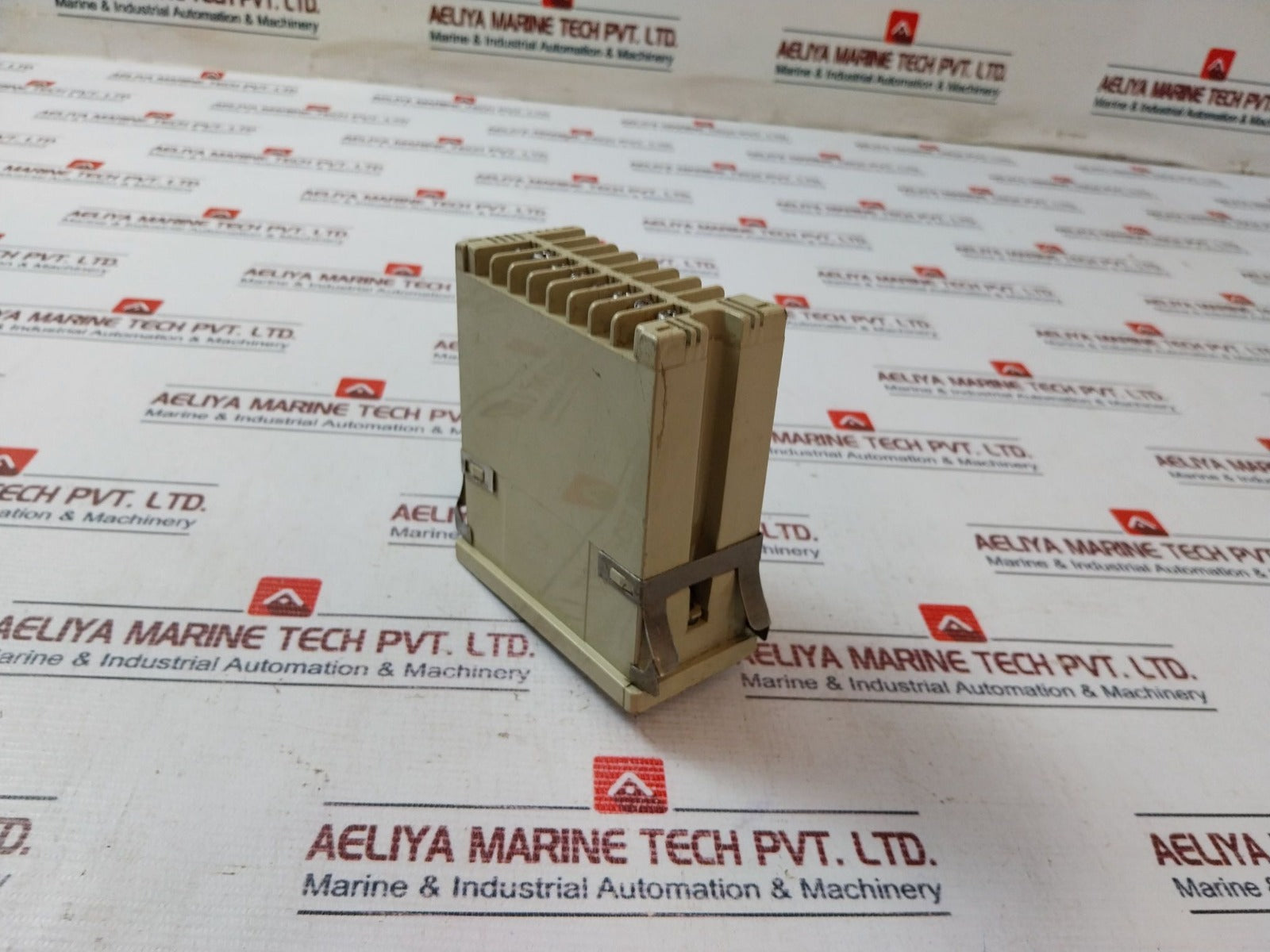Sto E5En Digital Temperature Controller – Aeliya Marine Tech