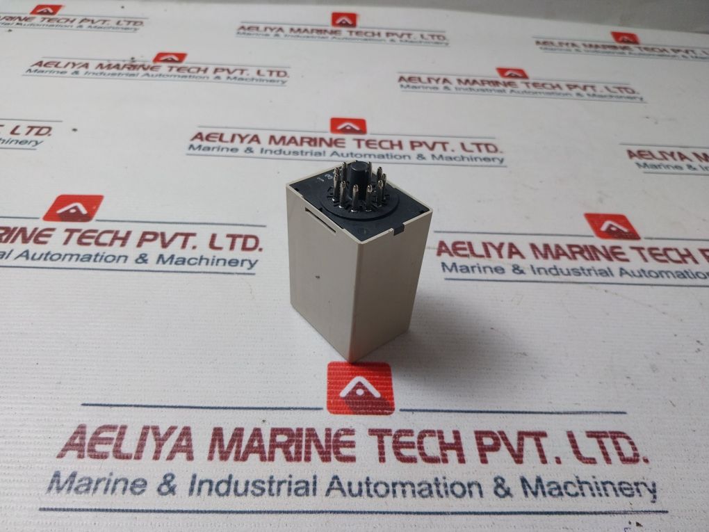 Sunflame Fe-61R Flame-eye Relay Ac 110V – Aeliya Marine Tech