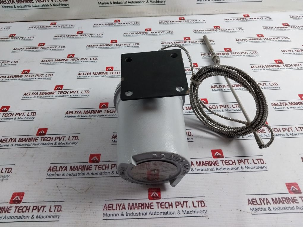 Switzer Gk 721 0E Q4K D Z Temperature Switch 90 To 200°C – Aeliya Marine Tech