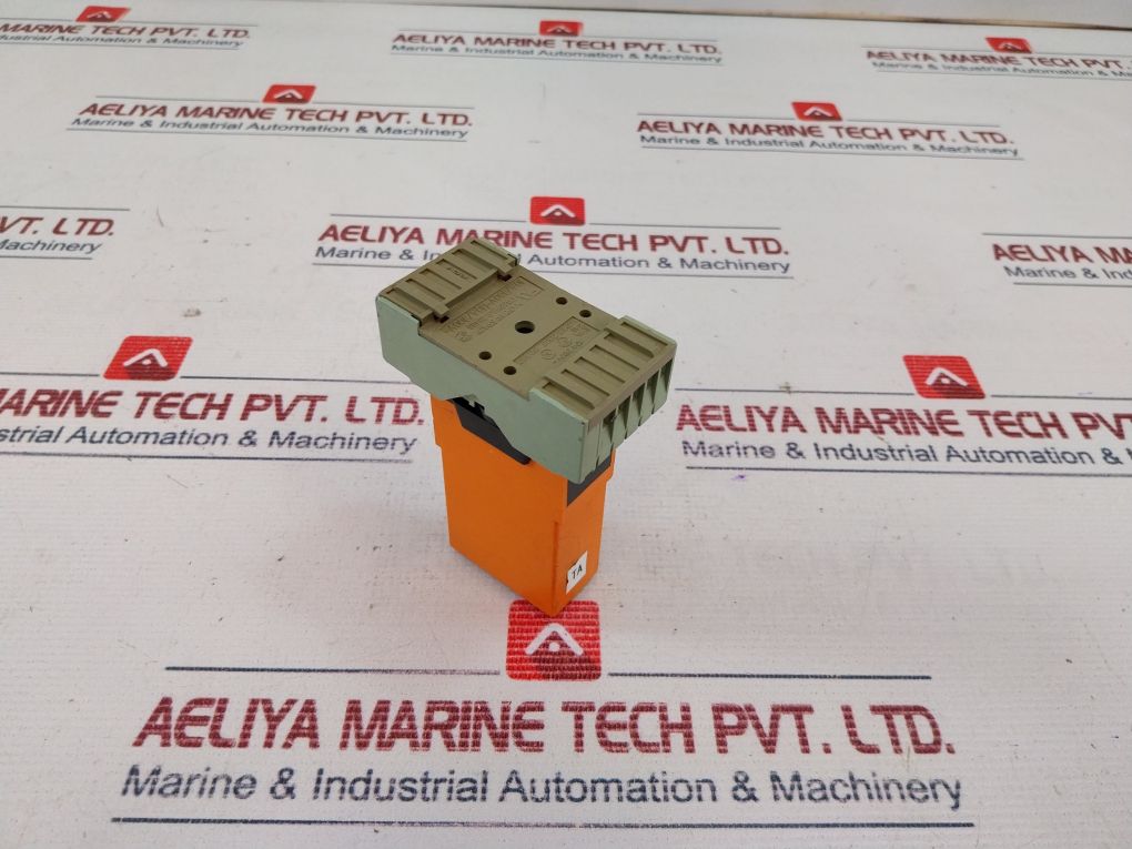 Syrelec Tdr Time Delay Relay With Socket E92191 – Aeliya Marine Tech