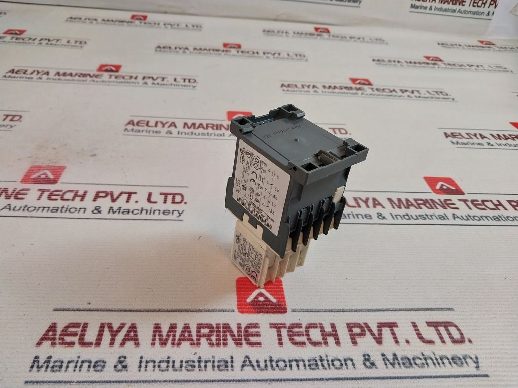 Telemecanique A013250 Contactor With La1Kn22 Auxiliary Contact Block ...