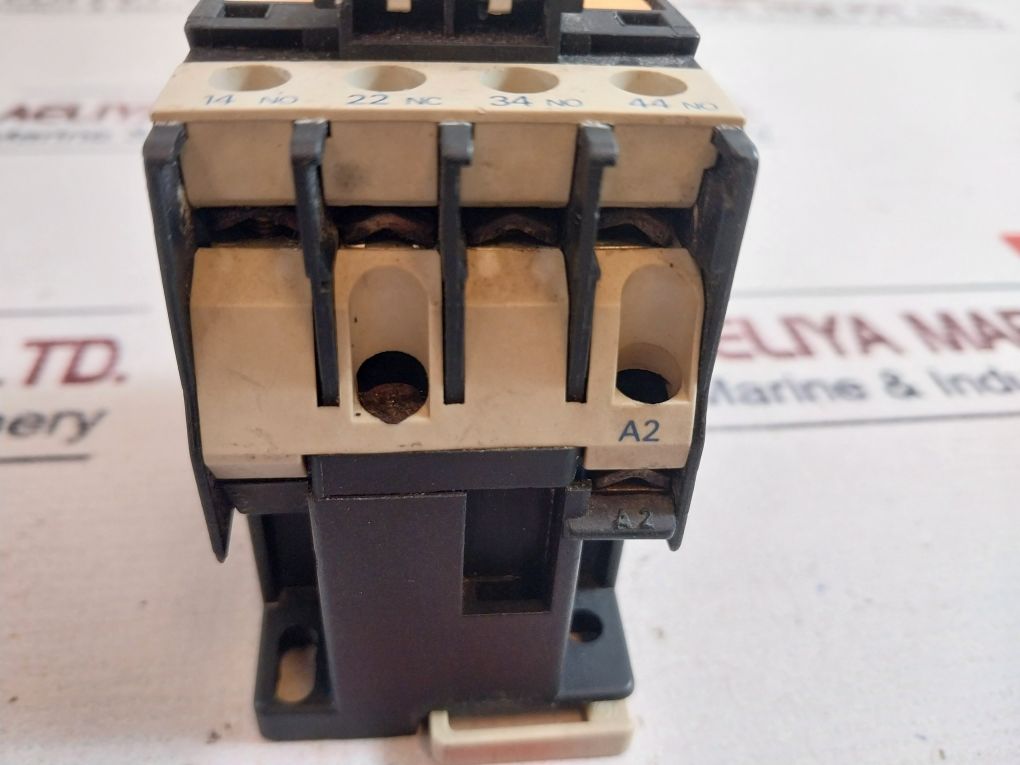 Telemecanique Ca2 Dn31 Contactor Relay – Aeliya Marine Tech