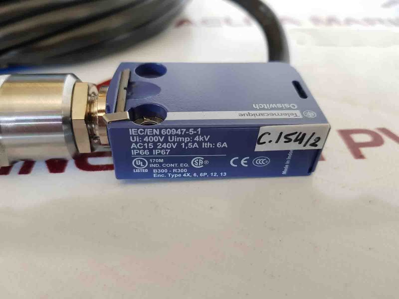 Telemecanique Osiswitch Zcmd21 Limit Switch – Aeliya Marine Tech