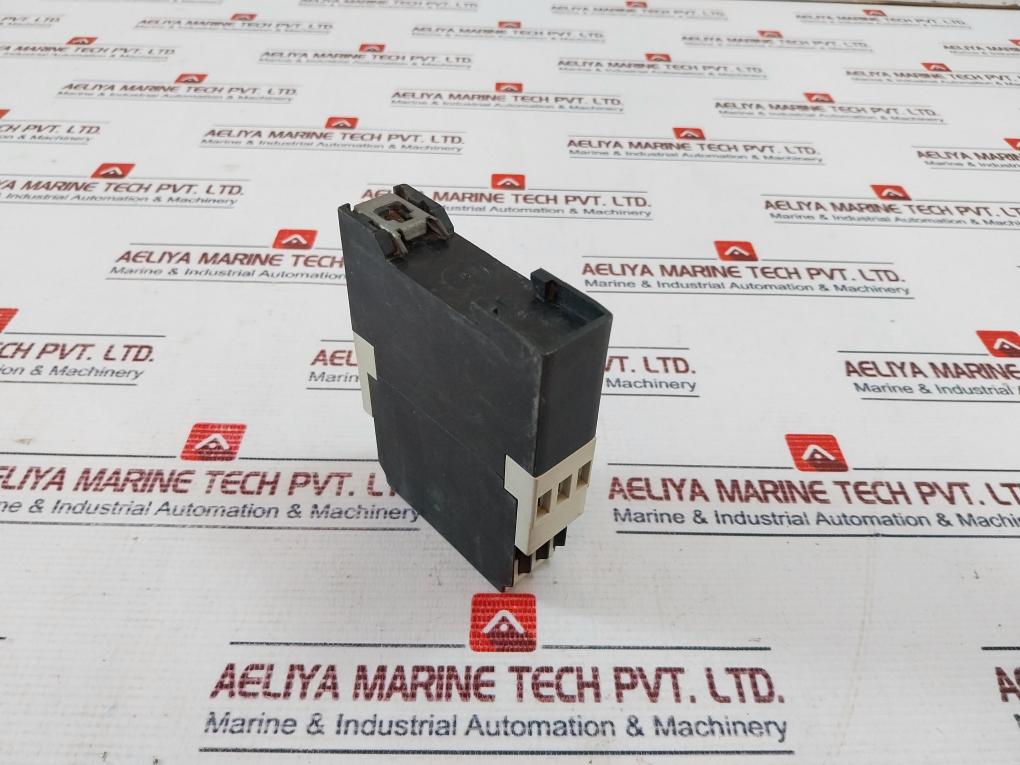 Telemecanique Re 4 Tp Timer Relay – Aeliya Marine Tech