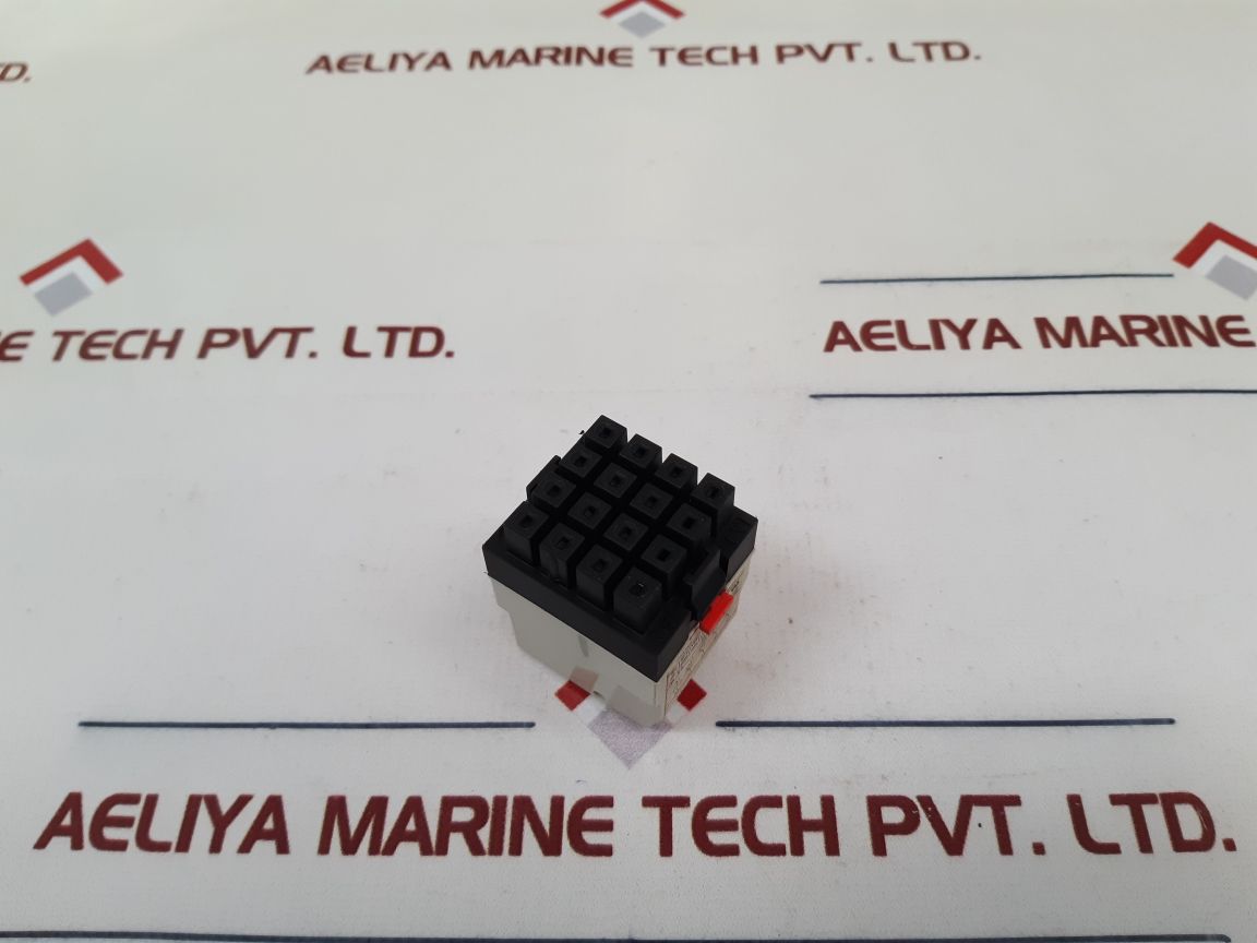 Telemecanique Rhn412B Relay 24V – Aeliya Marine Tech