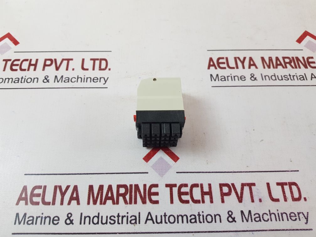 Telemecanique Rhn 41 Relay 50 Hz – Aeliya Marine Tech