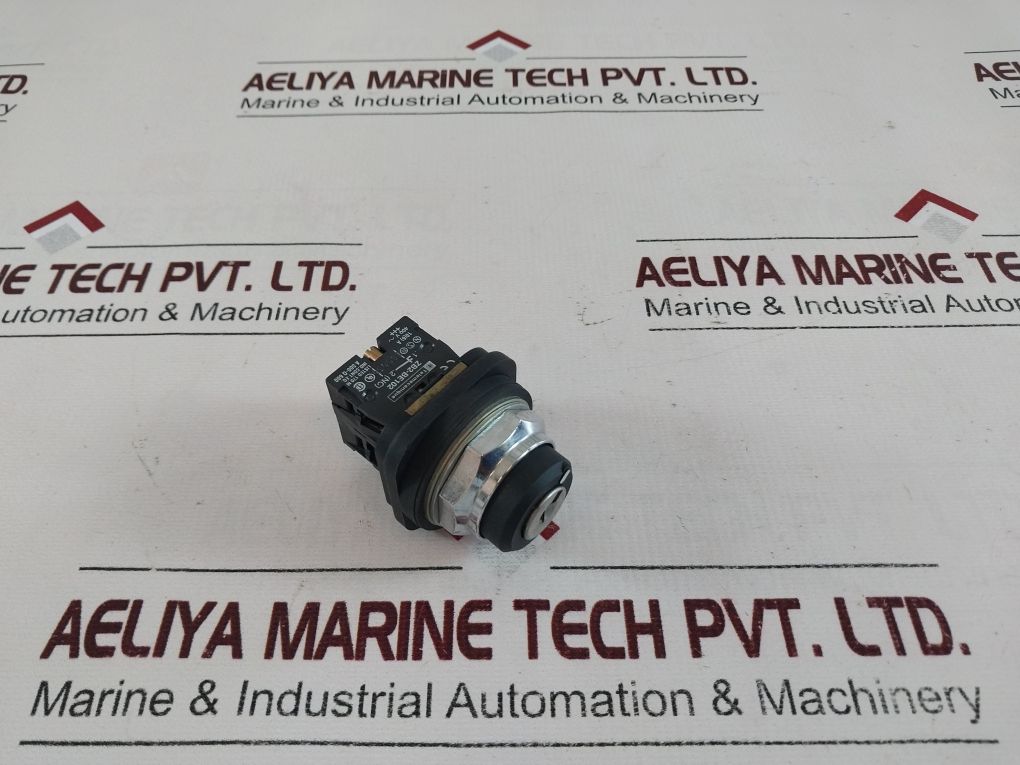 Telemecanique Zb2-be102 Key Selector Switch – Aeliya Marine Tech