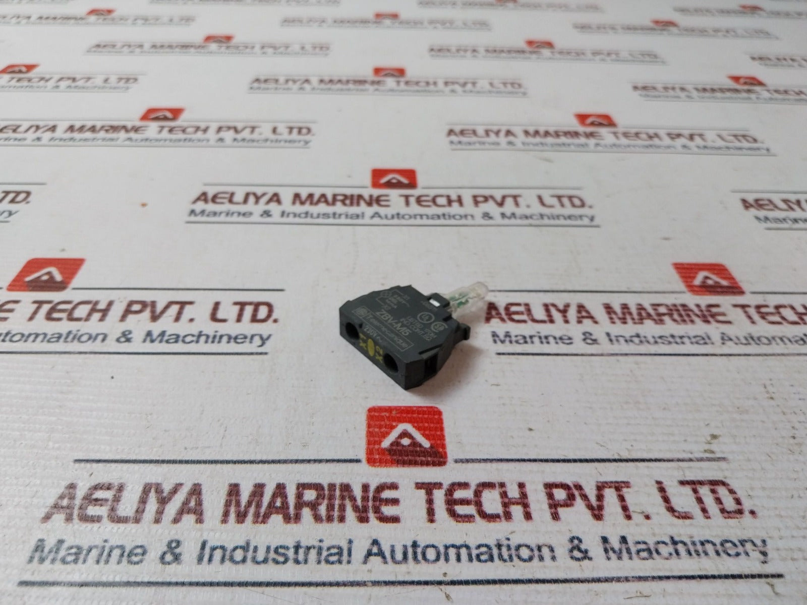 Telemecanique Zbv-m5 Light Block – Aeliya Marine Tech