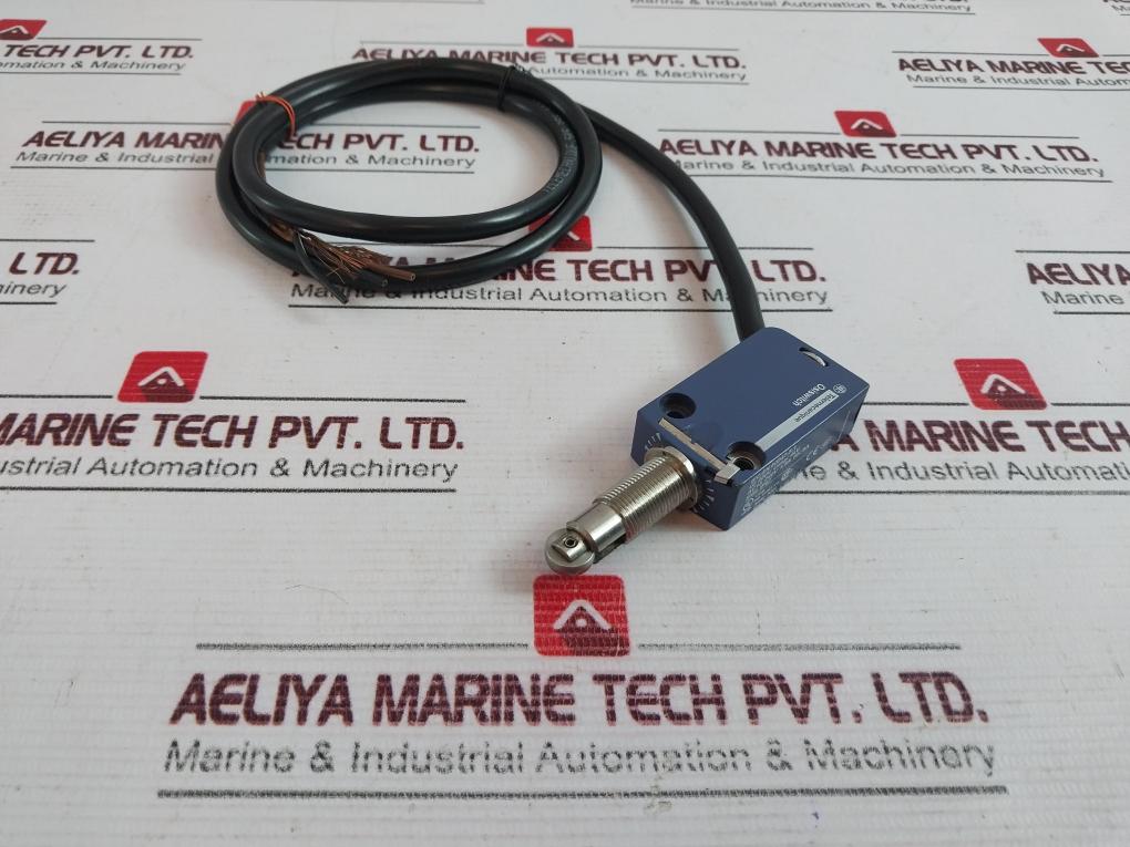 Telemecanique Zcmd21 Limit Switch Ac15 240V 1,5A – Aeliya Marine Tech