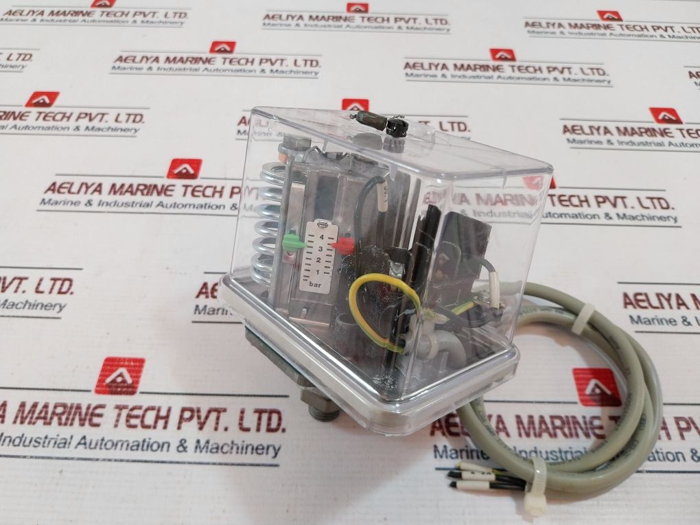 Tival Ff 4-4 Dah Pressure Switch 0,22…4 Bar – Aeliya Marine Tech®