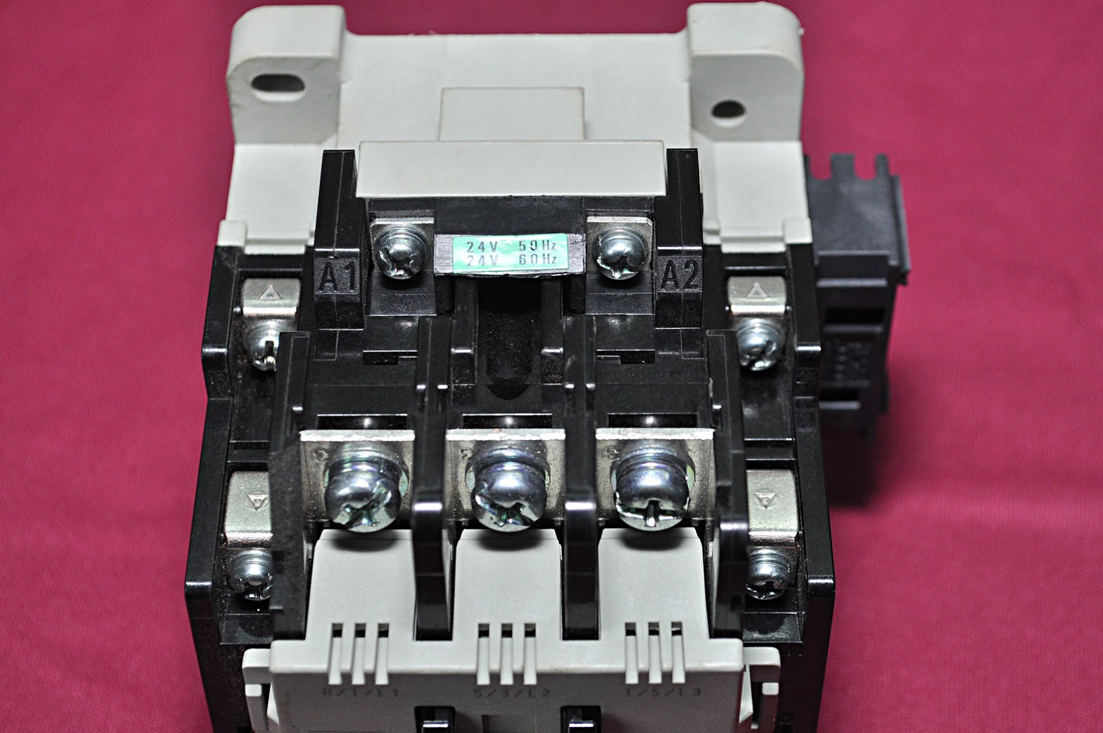 Togami Electric Pak 35J Magnetic Contactor – Aeliya Marine Tech®