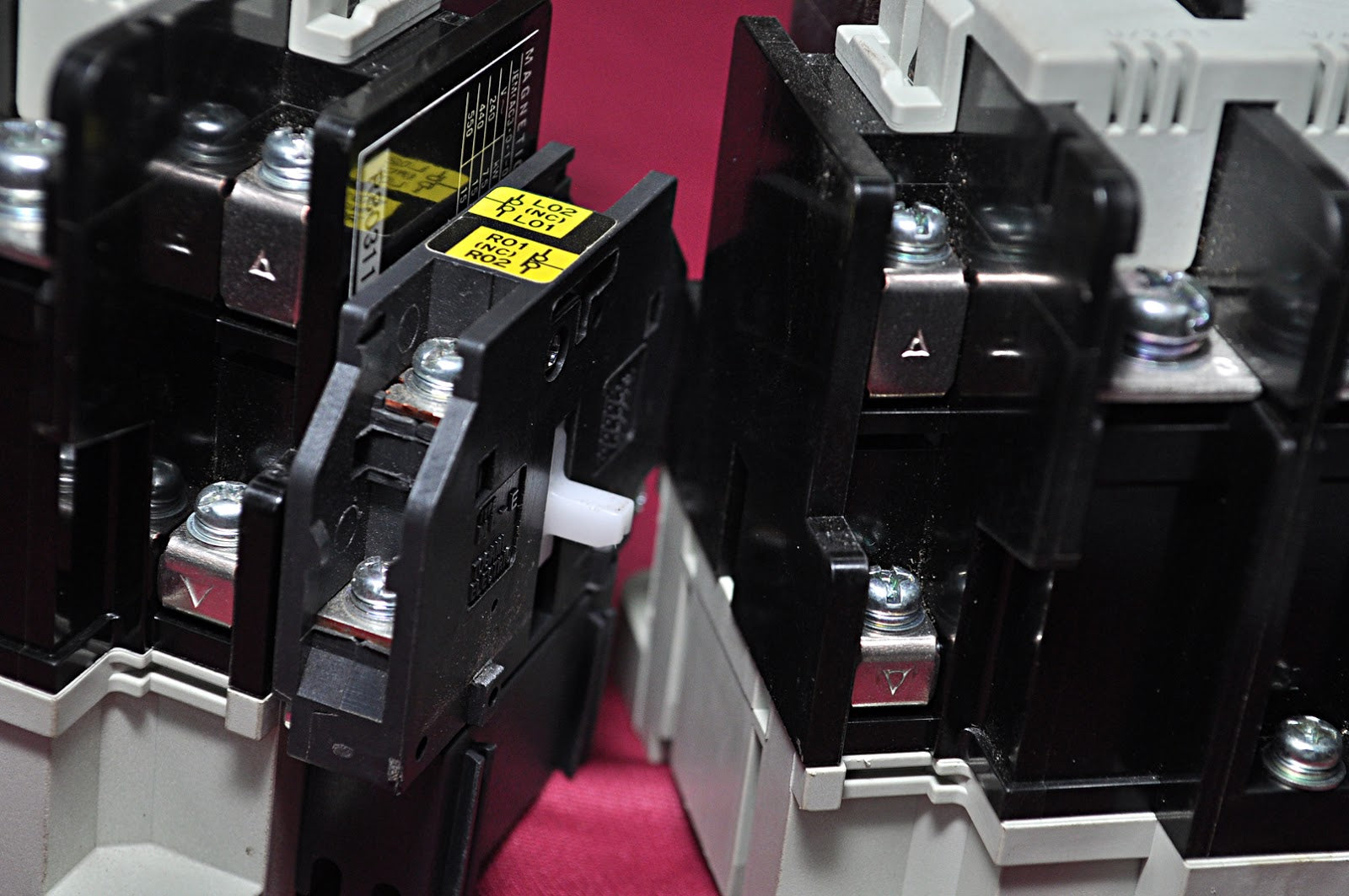 Togami Electric Pak 35J Magnetic Contactor – Aeliya Marine Tech®