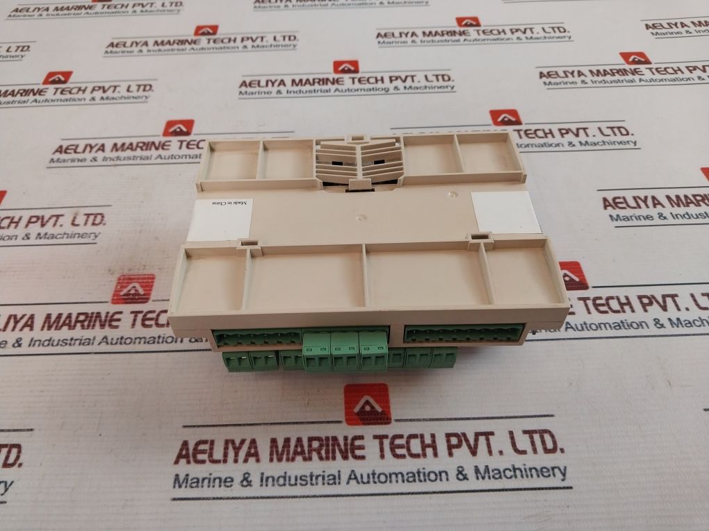 Trane Uc400 Programmable Controller X13651492 – Aeliya Marine Tech