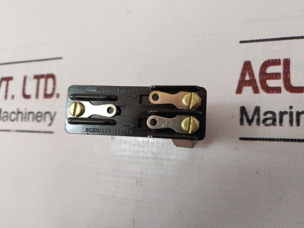 Unimax Hb02594 Snap Action Switch W/Plunger Actuator 20A 480Vac ...