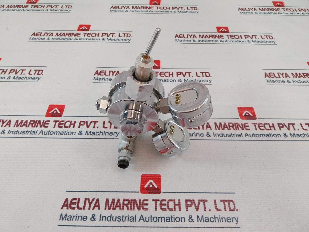 Yutaka Crown 0-250 Kgf/ Cm2 Gas Regulator With Pressure Gauge – Aeliya ...