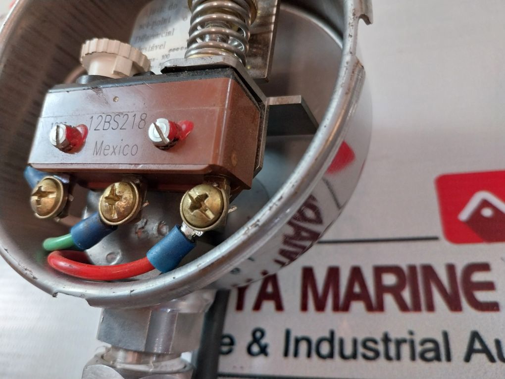 Zurich Zpu 14N Adjustable Differential Pressure Switch 0-6000 Psi ...